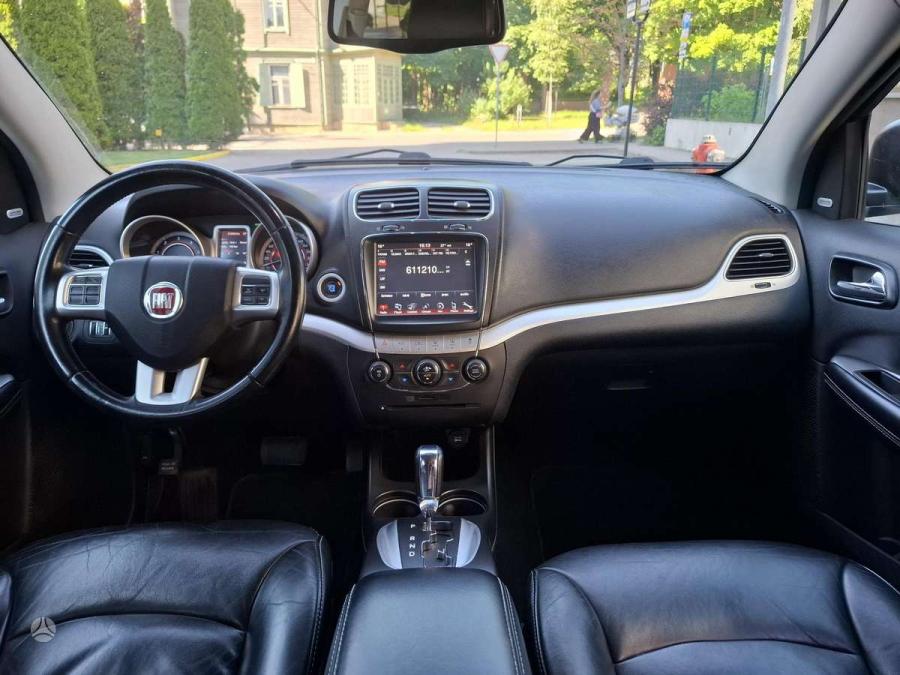 Brūns Fiat Freemont 2013 Viļņa, ar dzinēja tilpumu 1.96 L un nobraukumu 272 tūkst. km par 4100 €, foto 16 vietnē AUTOMOTO.COM.LV