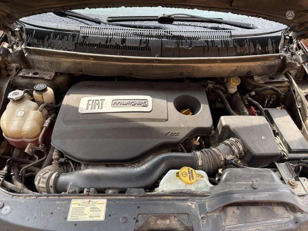 Brown Fiat Freemont 2013 in Vilnius, with an engine capacity of 1.96 L and mileage of 209 thousand km for 5500 €, photo 10 on AUTOMOTO.COM.LV