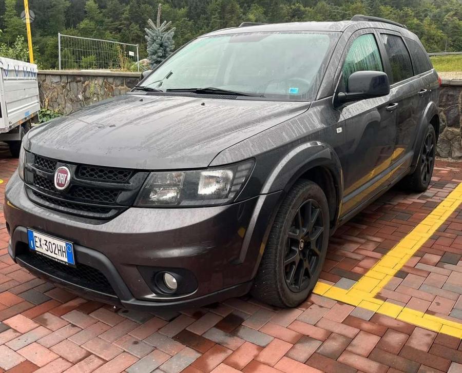 Brūns Fiat Freemont 2014 Kauņa, ar dzinēja tilpumu 2.00 L un nobraukumu 207 tūkst. km par 5850 €, foto 3 vietnē AUTOMOTO.COM.LV