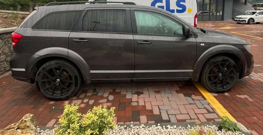 Brūns Fiat Freemont 2014 Kauņa, ar dzinēja tilpumu 2.00 L un nobraukumu 207 tūkst. km par 5850 €, foto 6 vietnē AUTOMOTO.COM.LV