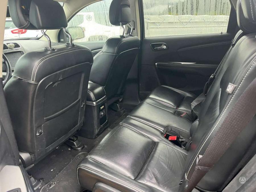 Brūns Fiat Freemont 2014 Kauņa, ar dzinēja tilpumu 2.00 L un nobraukumu 207 tūkst. km par 5850 €, foto 9 vietnē AUTOMOTO.COM.LV