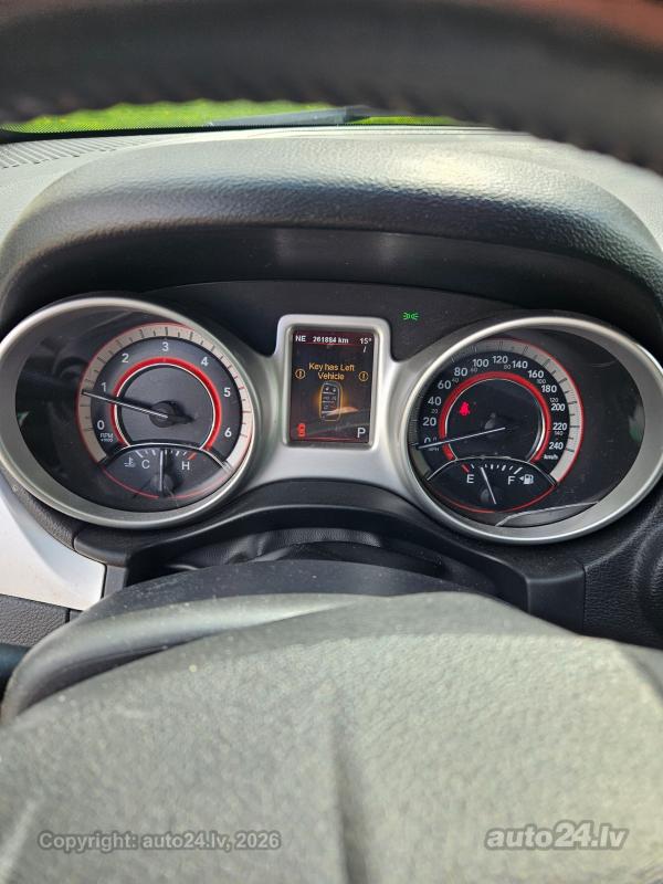 Brown Fiat Freemont 2012 in Paide, with an engine capacity of 2.00 L and mileage of 262 thousand km for 4990 €, photo 8 on AUTOMOTO.COM.LV