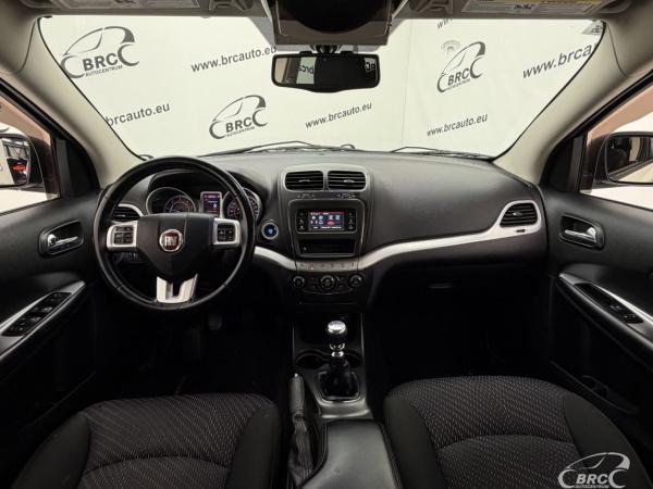 Fiat Freemont 2011 in Vilnius, with an engine capacity of 1.96 L and mileage of 242 thousand km for 4000 €, photo 3 on AUTOMOTO.COM.LV