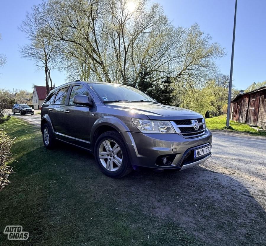 Fiat Freemont 2012 in Kretinga, with an engine capacity of 2.00 L and mileage of 260 thousand km for 5000 €, photo 1 on AUTOMOTO.COM.LV