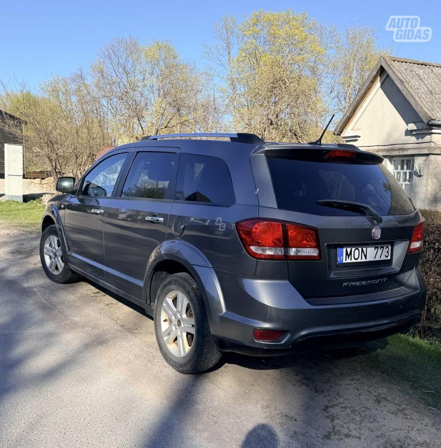 Fiat Freemont 2012 in Kretinga, with an engine capacity of 2.00 L and mileage of 260 thousand km for 5000 €, photo 8 on AUTOMOTO.COM.LV