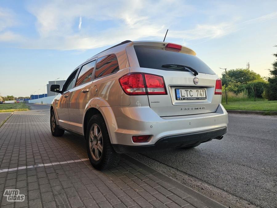Fiat Freemont 2012 in Kaunas, with an engine capacity of 2.00 L and mileage of 258 thousand km for 3000 €, photo 7 on AUTOMOTO.COM.LV