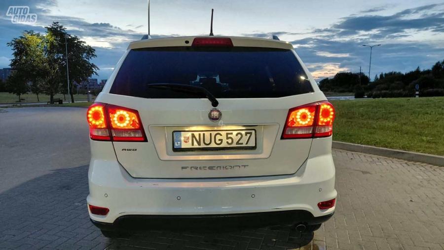 Fiat Freemont 2012 Elektrėnai, ar dzinēja tilpumu 2.00 L un nobraukumu 340 tūkst. km par 5200 €, foto 3 vietnē AUTOMOTO.COM.LV