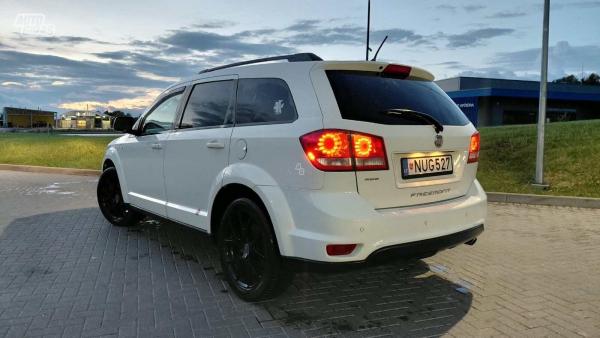 Fiat Freemont 2012 Elektrėnai, ar dzinēja tilpumu 2.00 L un nobraukumu 340 tūkst. km par 5200 €, foto 5 vietnē AUTOMOTO.COM.LV