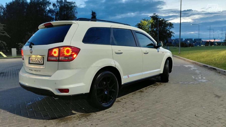 Fiat Freemont 2012 Elektrėnai, ar dzinēja tilpumu 2.00 L un nobraukumu 340 tūkst. km par 5200 €, foto 8 vietnē AUTOMOTO.COM.LV