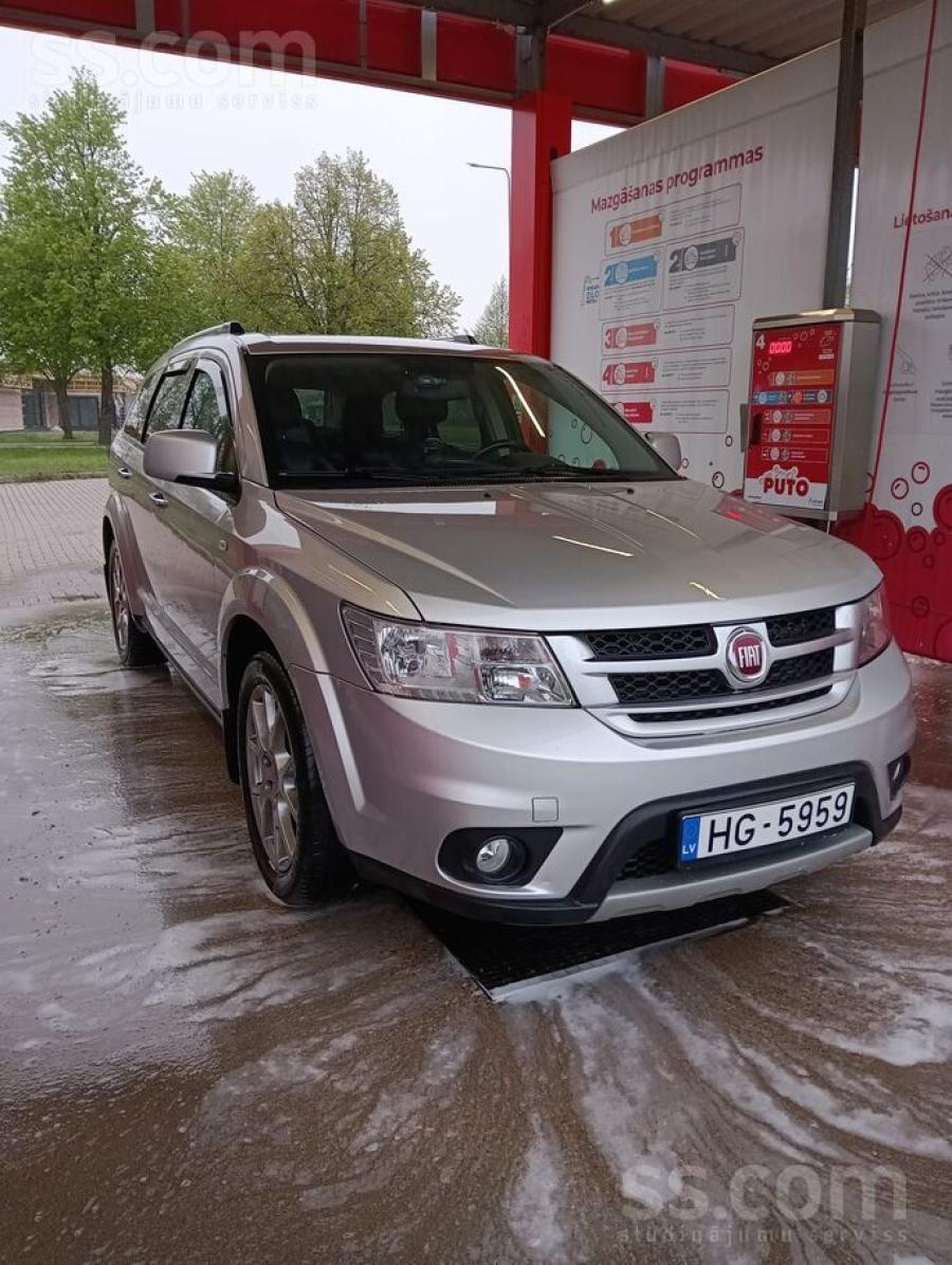 Fiat Freemont 2013 Ventspils, ar dzinēja tilpumu 2.00 L un nobraukumu 194 tūkst. km par 5000 €, foto 3 vietnē AUTOMOTO.COM.LV