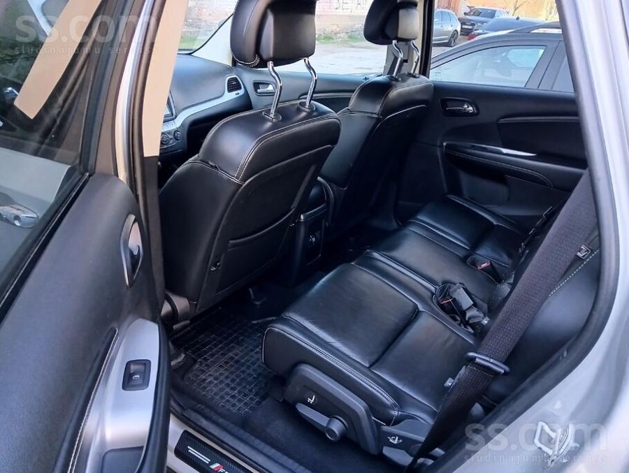 Fiat Freemont 2013 Ventspils, ar dzinēja tilpumu 2.00 L un nobraukumu 194 tūkst. km par 5000 €, foto 7 vietnē AUTOMOTO.COM.LV