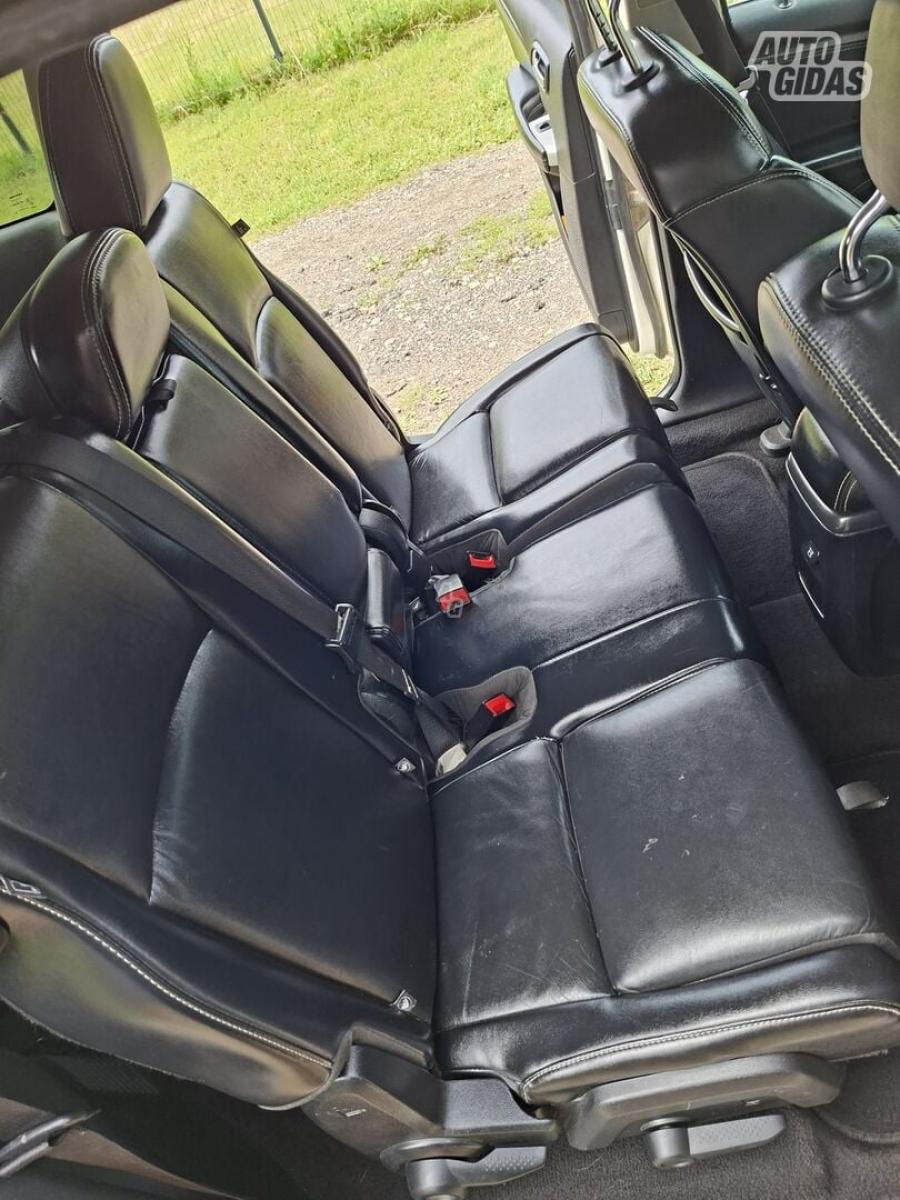 Fiat Freemont 2013 in Moletai, with an engine capacity of 2.00 L and mileage of 269 thousand km for 3500 €, photo 12 on AUTOMOTO.COM.LV