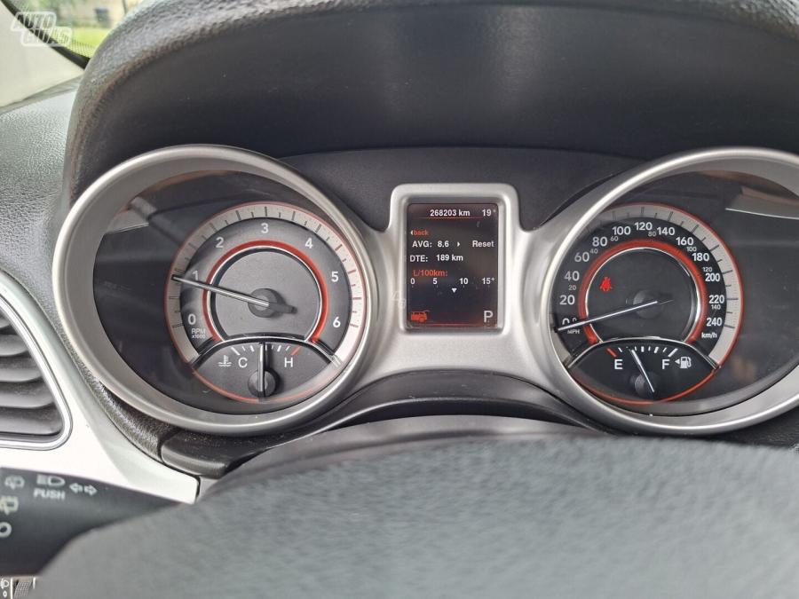 Fiat Freemont 2013 in Moletai, with an engine capacity of 2.00 L and mileage of 269 thousand km for 3500 €, photo 18 on AUTOMOTO.COM.LV
