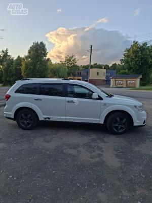 Fiat Freemont 2013 in Moletai, with an engine capacity of 2.00 L and mileage of 269 thousand km for 3500 €, photo 4 on AUTOMOTO.COM.LV