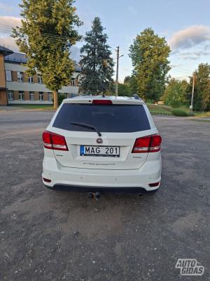 Fiat Freemont 2013 in Moletai, with an engine capacity of 2.00 L and mileage of 269 thousand km for 3500 €, photo 6 on AUTOMOTO.COM.LV