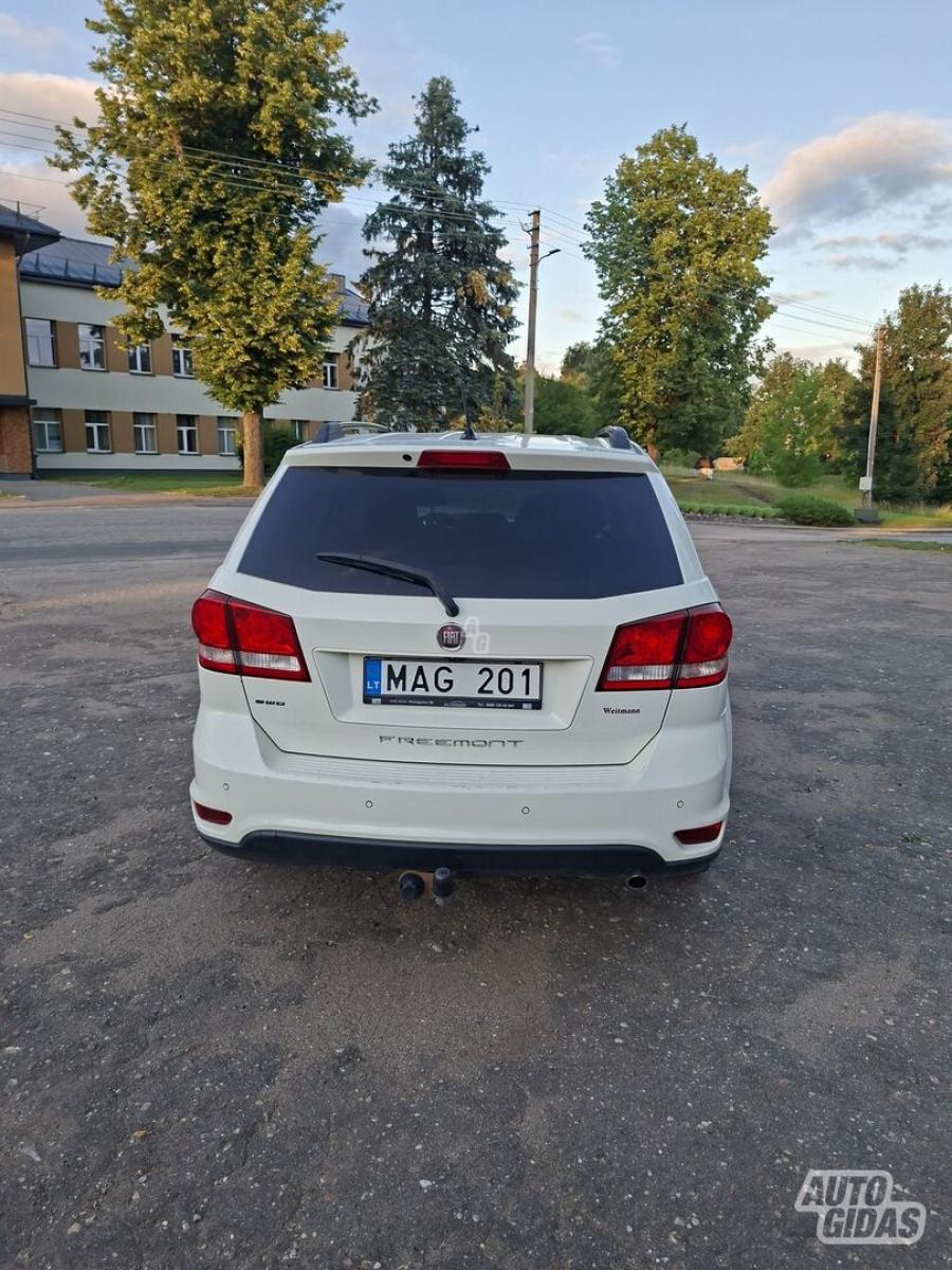 Fiat Freemont 2013 in Moletai, with an engine capacity of 2.00 L and mileage of 269 thousand km for 3500 €, photo 6 on AUTOMOTO.COM.LV