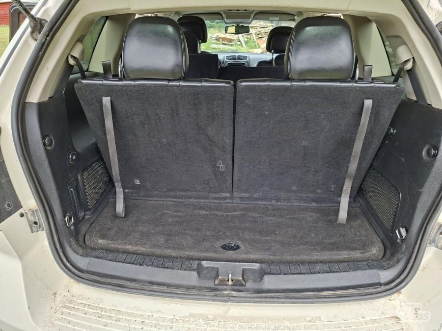 Fiat Freemont 2013 in Moletai, with an engine capacity of 2.00 L and mileage of 269 thousand km for 3500 €, photo 27 on AUTOMOTO.COM.LV