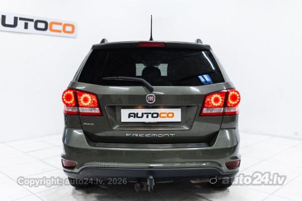 Zaļš Fiat Freemont 2013 Tallina, ar dzinēja tilpumu 2.00 L un nobraukumu 130 tūkst. km par 7999 €, foto 7 vietnē AUTOMOTO.COM.LV