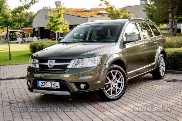 Zaļš Fiat Freemont 2013 Pērnava, ar dzinēja tilpumu 2.00 L un nobraukumu 145 tūkst. km par 7590 €, foto 1 vietnē AUTOMOTO.COM.LV