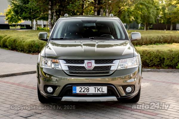 Zaļš Fiat Freemont 2013 Pērnava, ar dzinēja tilpumu 2.00 L un nobraukumu 145 tūkst. km par 7590 €, foto 3 vietnē AUTOMOTO.COM.LV