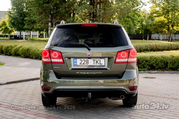 Zaļš Fiat Freemont 2013 Pērnava, ar dzinēja tilpumu 2.00 L un nobraukumu 145 tūkst. km par 7590 €, foto 10 vietnē AUTOMOTO.COM.LV
