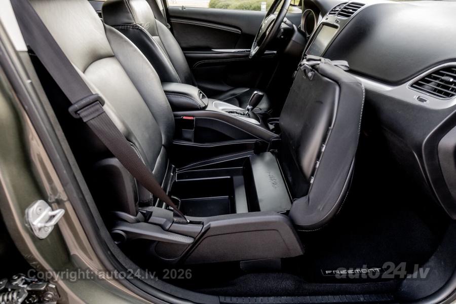 Zaļš Fiat Freemont 2013 Pērnava, ar dzinēja tilpumu 2.00 L un nobraukumu 145 tūkst. km par 7590 €, foto 20 vietnē AUTOMOTO.COM.LV