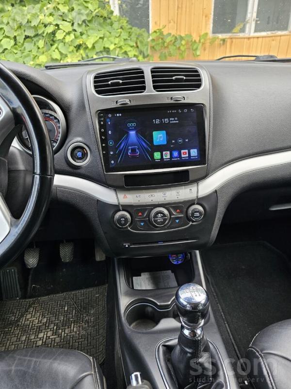 Pelēks Fiat Freemont 2011 Ogre, ar dzinēja tilpumu 2.00 L un nobraukumu 179 tūkst. km par 3550 €, foto 5 vietnē AUTOMOTO.COM.LV