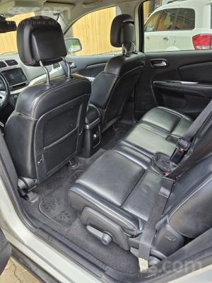 Grey Fiat Freemont 2011 in Ogre, with an engine capacity of 2.00 L and mileage of 179 thousand km for 3550 €, photo 8 on AUTOMOTO.COM.LV