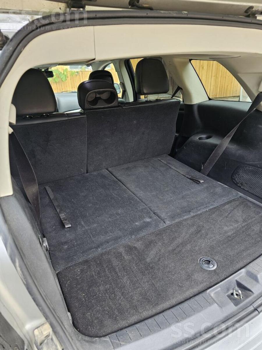 Grey Fiat Freemont 2011 in Ogre, with an engine capacity of 2.00 L and mileage of 179 thousand km for 3550 €, photo 11 on AUTOMOTO.COM.LV