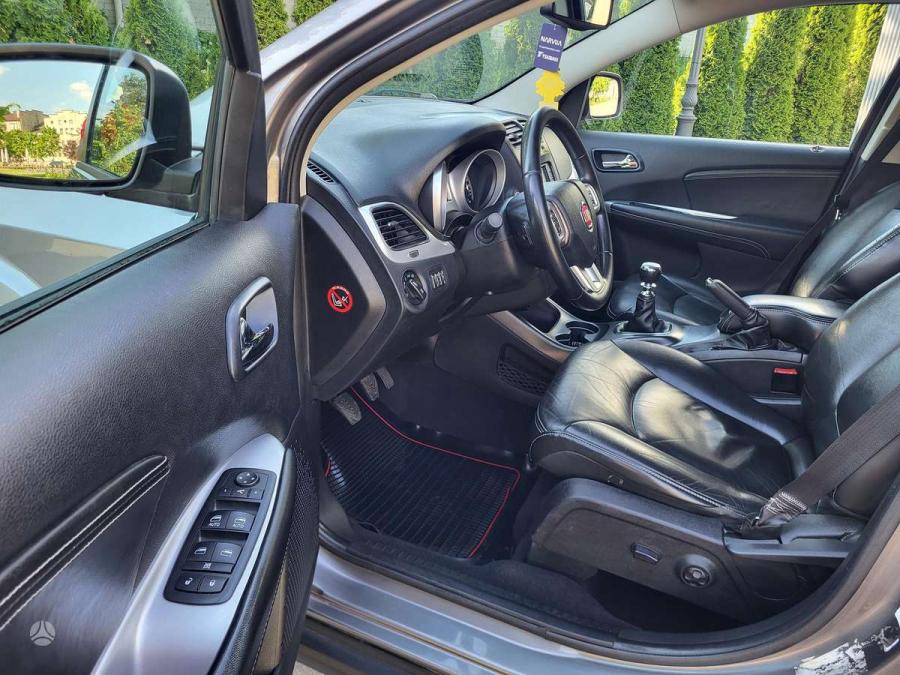 Серый Фиат Фримонт 2011 в Шяуляй, объемом двигателя 2.00 л и пробегом 300 тыс. км за 3950 €, фото 28 на AUTOMOTO.COM.LV