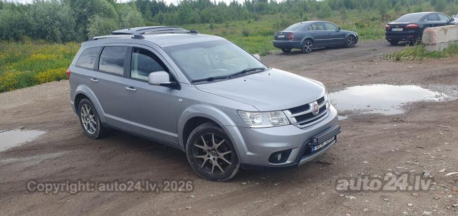 Pelēks Fiat Freemont 2012 Tallina, ar dzinēja tilpumu 2.00 L un nobraukumu 223 tūkst. km par 5200 €, foto 1 vietnē AUTOMOTO.COM.LV