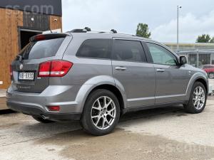 Pelēks Fiat Freemont 2012 Rīga, ar dzinēja tilpumu 2.00 L un nobraukumu 174 tūkst. km par 6750 €, foto 4 vietnē AUTOMOTO.COM.LV