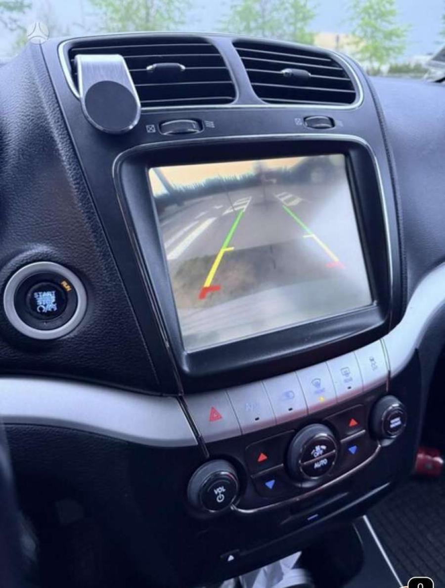 Grey Fiat Freemont 2012 in Kretinga, with an engine capacity of 1.96 L and mileage of 260 thousand km for 5000 €, photo 10 on AUTOMOTO.COM.LV