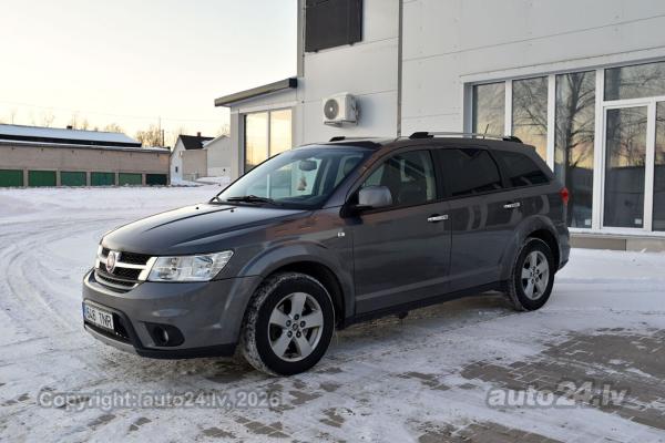 Pelēks Fiat Freemont 2013 Tartu, ar dzinēja tilpumu 2.00 L un nobraukumu 323 tūkst. km par 5990 €, foto 2 vietnē AUTOMOTO.COM.LV