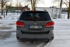 Grey Fiat Freemont 2013 in Tartu, with an engine capacity of 2.00 L and mileage of 323 thousand km for 5990 €, photo 6 on AUTOMOTO.COM.LV