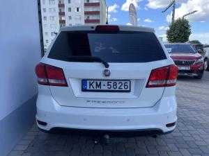 Grey Fiat Freemont 2013 in Talsi, with an engine capacity of 2.00 L and mileage of 271 thousand km for 5300 €, photo 5 on AUTOMOTO.COM.LV