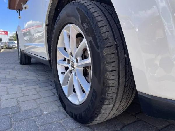 Pelēks Fiat Freemont 2013 Talsi, ar dzinēja tilpumu 2.00 L un nobraukumu 271 tūkst. km par 5300 €, foto 10 vietnē AUTOMOTO.COM.LV