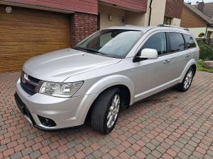 Pelēks Fiat Freemont 2013 Širvintos, ar dzinēja tilpumu 3.61 L un nobraukumu 296 tūkst. km par 4700 €, foto  vietnē AUTOMOTO.COM.LV