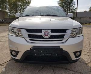 Grey Fiat Freemont 2013 in Siauliai, with an engine capacity of 1.96 L and mileage of 225 thousand km for 4950 €, photo 3 on AUTOMOTO.COM.LV