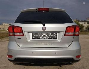 Grey Fiat Freemont 2013 in Siauliai, with an engine capacity of 1.96 L and mileage of 225 thousand km for 4950 €, photo 7 on AUTOMOTO.COM.LV