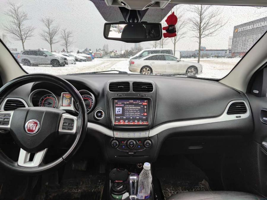 Pelēks Fiat Freemont 2014 Klaipėda, ar dzinēja tilpumu 3.61 L un nobraukumu 153 tūkst. km par 11000 €, foto 9 vietnē AUTOMOTO.COM.LV