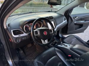Grey Fiat Freemont 2014 in Tallinn, with an engine capacity of 2.00 L and mileage of 203 thousand km for 4990 €, photo 15 on AUTOMOTO.COM.LV