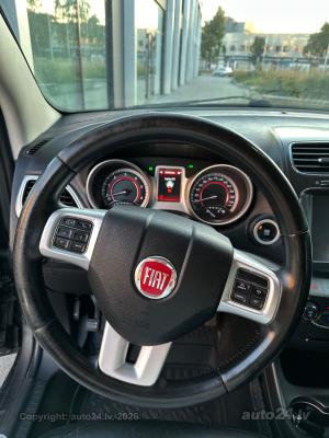 Grey Fiat Freemont 2014 in Tallinn, with an engine capacity of 2.00 L and mileage of 203 thousand km for 4990 €, photo 26 on AUTOMOTO.COM.LV
