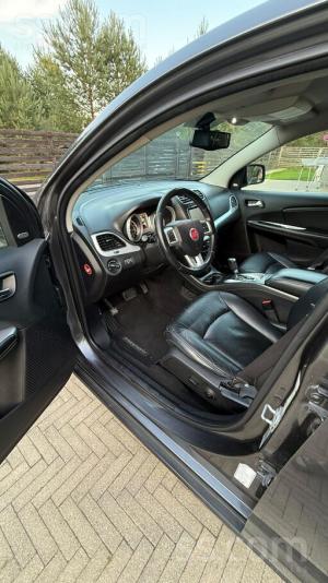 Grey Fiat Freemont 2015 in Riga, with an engine capacity of 2.00 L and mileage of 215 thousand km for 7300 €, photo 9 on AUTOMOTO.COM.LV