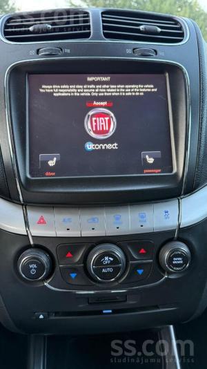 Grey Fiat Freemont 2015 in Riga, with an engine capacity of 2.00 L and mileage of 215 thousand km for 7300 €, photo 16 on AUTOMOTO.COM.LV