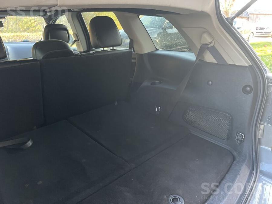 Grey Fiat Freemont 2011 in Tukums, with an engine capacity of 2.00 L and mileage of 304 thousand km for 3200 €, photo 6 on AUTOMOTO.COM.LV