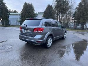 Pelēks Fiat Freemont 2012 Šauļi, ar dzinēja tilpumu 2.00 L un nobraukumu 240 tūkst. km par 4300 €, foto 4 vietnē AUTOMOTO.COM.LV