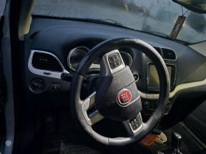 Grey Fiat Freemont 2012 in Kaunas, with an engine capacity of 1.96 L and mileage of 270 thousand km for 3500 €, photo 6 on AUTOMOTO.COM.LV