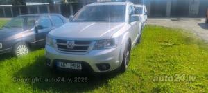 Pelēks Fiat Freemont 2012 Tallina, ar dzinēja tilpumu 2.00 L un nobraukumu 263 tūkst. km par 3500 €, foto  vietnē AUTOMOTO.COM.LV