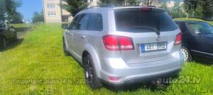 Pelēks Fiat Freemont 2012 Tallina, ar dzinēja tilpumu 2.00 L un nobraukumu 263 tūkst. km par 3500 €, foto 4 vietnē AUTOMOTO.COM.LV